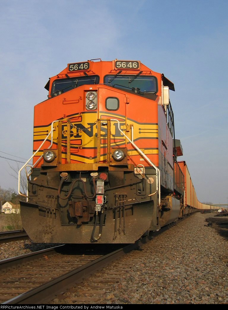 BNSF 5646